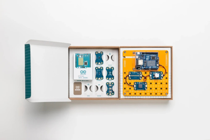 An In-Depth Look At The Arduino Plug and Make Kit